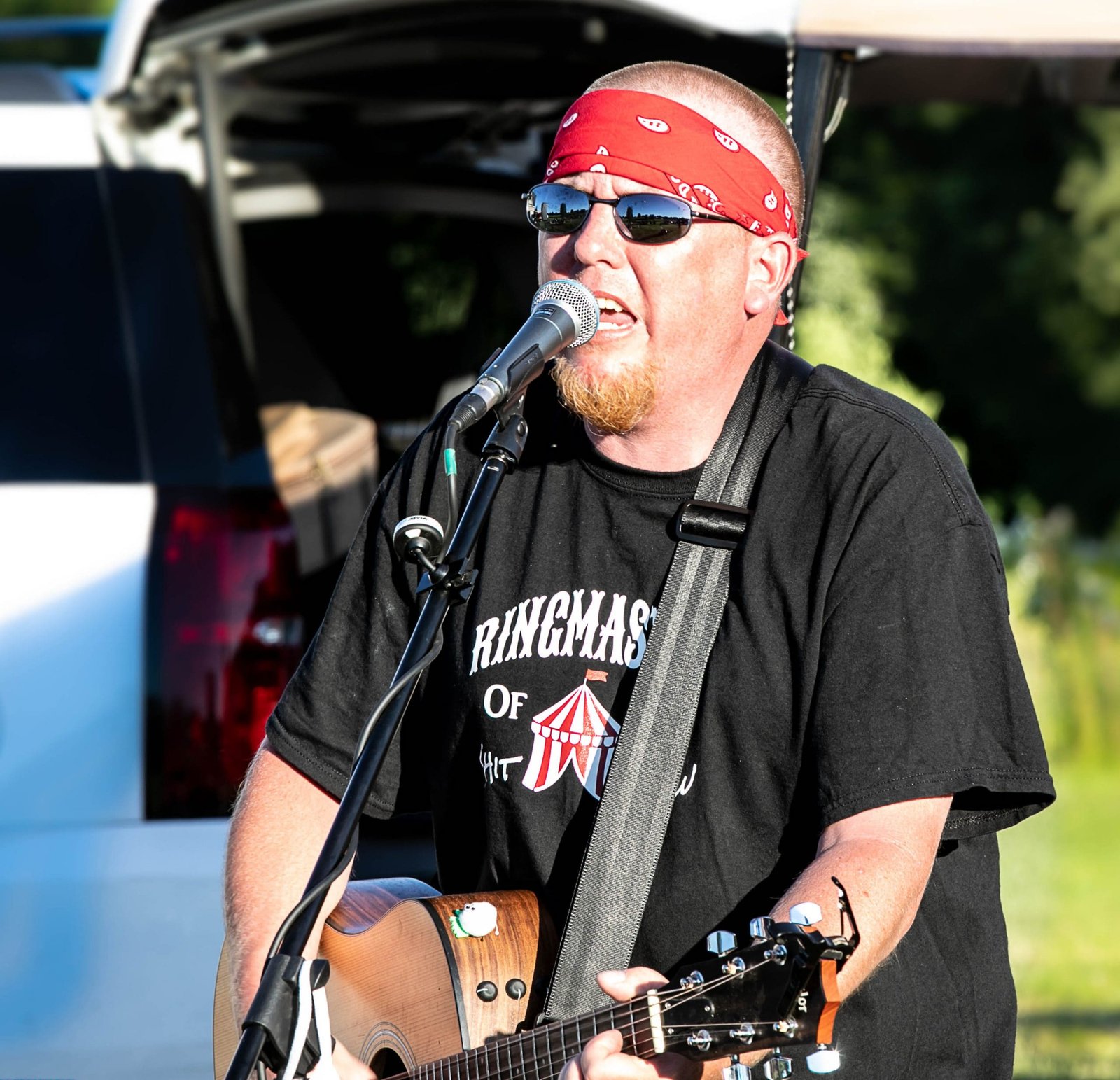 Brian Kane: Not Mundane, Raising Cain - Radioradiox.com