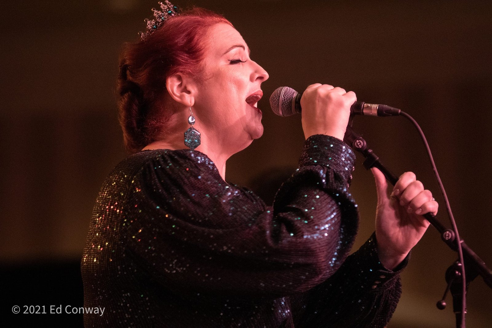 Angela Tini - Have You Met Me Yet - Album Review - Radioradiox.com