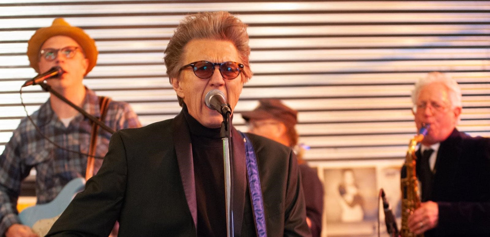 Johnny Rabb - A Day Around the Jukebox - Radioradiox.com