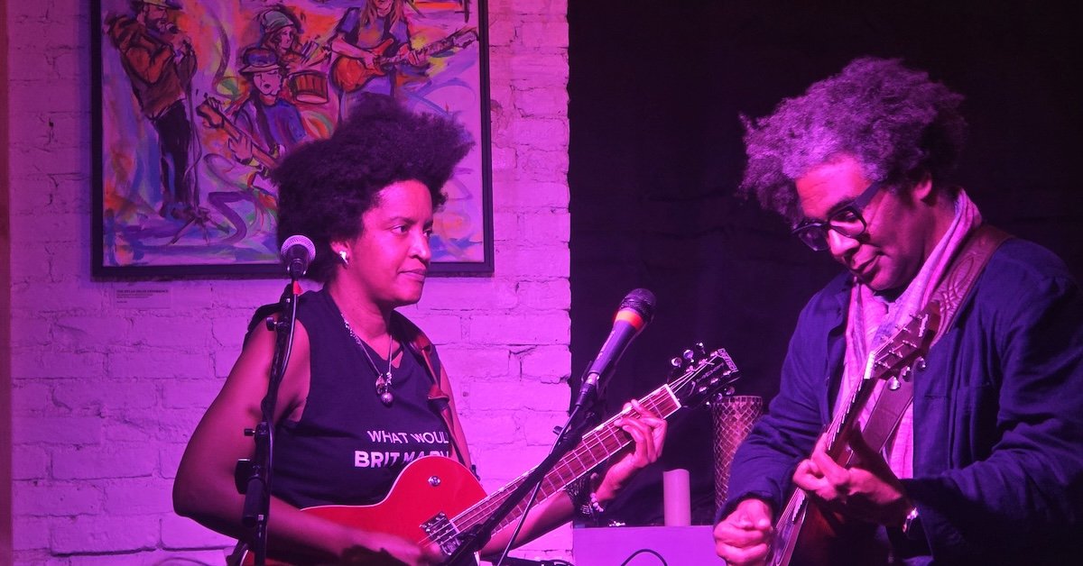 Amelia Ray / Buggy Jive @ Mojo's Cafe, 8/9/2025 - Radioradiox.com