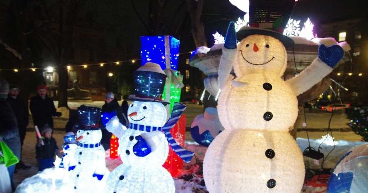 Albany Tree Lighting - Radioradiox.com